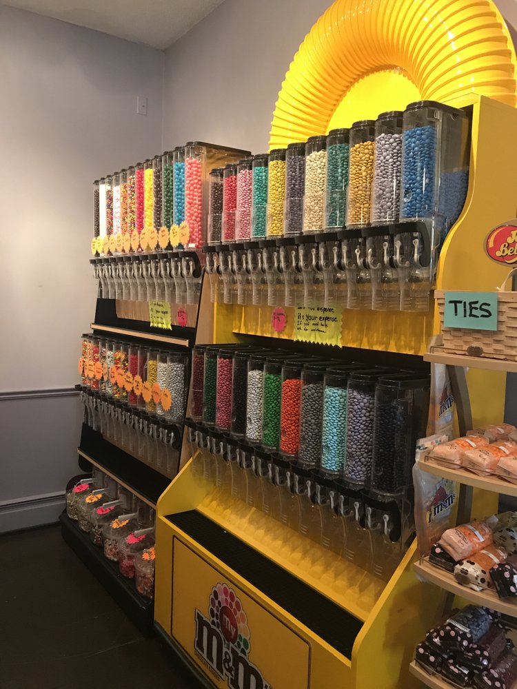 GREETING THE SEASONS - Updated October 2025 - 11 Photos - 335 Salmon ...