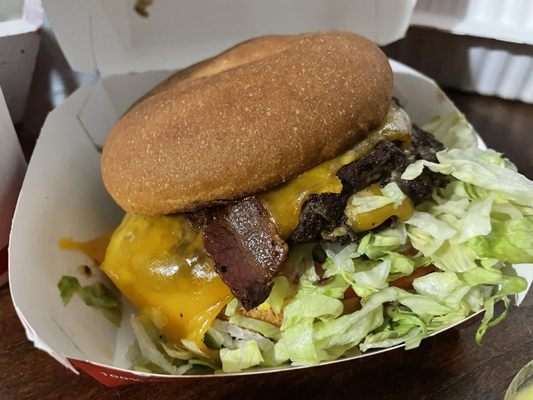 TOXIC BURGER - Updated October 2025 - 116 Photos & 332 Reviews - 943 ...