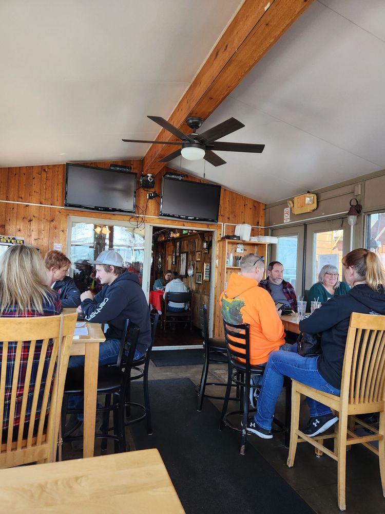 THE DOVER INN - Updated December 2025 - 23 Photos & 56 Reviews - 1909 N ...