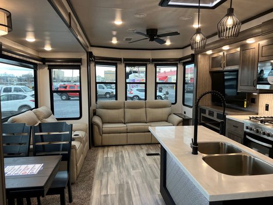 RV VALUE MART - Updated September 2025 - 13 Photos - 7514 Beth Bath ...