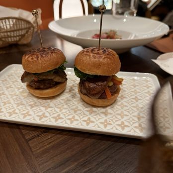 LE CAFÉ LOUIS VUITTON - Updated January 2025 - 284 Photos & 31 Reviews ...