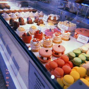 ESTELLE BAKERY & PATISSERIE - Updated December 2025 - 211 Photos & 85 ...