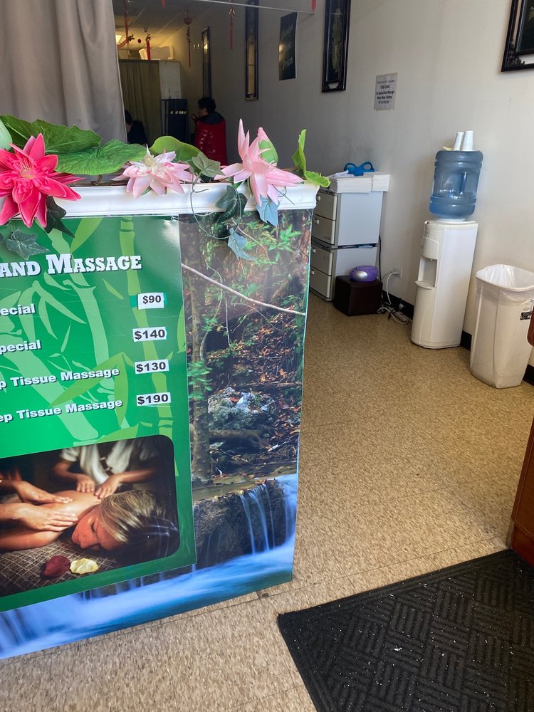 JIA FOOT SPA - Updated July 2024 - 34 Reviews - 7872 N Milwaukee Ave ...