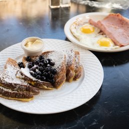 RED RIVER CAFE - Updated July 2025 - 135 Photos & 224 Reviews - 2912 ...