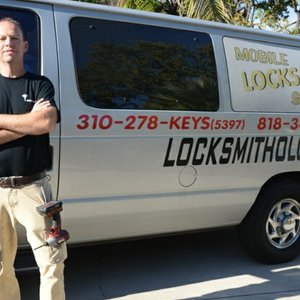 ENCINO LOCKSMITH - 13 Photos - 16766 Ventura Blvd, Encino, California ...