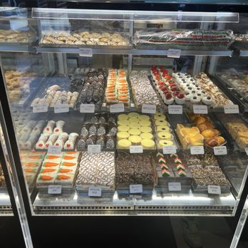 LULU’S BAKERY - Updated May 2025 - 762 Photos & 522 Reviews - 179-04 / ...