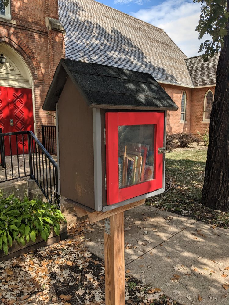 COMMUNITY BOOK BOX - 615 Vermillion St, Hastings, Minnesota - Community ...