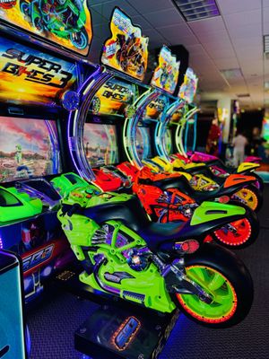 FUNHUB DIX30 - Updated December 2025 - 19 Photos - 40-9415 Boulevard ...