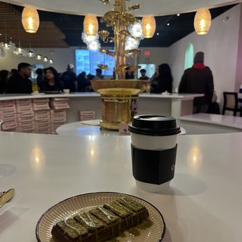 COCOMELT - Updated October 2025 - 77 Photos & 38 Reviews - 527 E ...