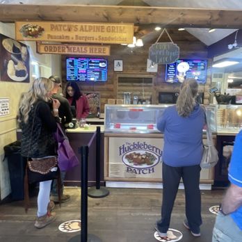 THE HUCKLEBERRY PATCH - Updated July 2024 - 182 Photos & 210 Reviews ...