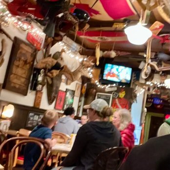 MITCHELL STREET PUB - Updated December 2024 - 123 Photos & 172 Reviews ...