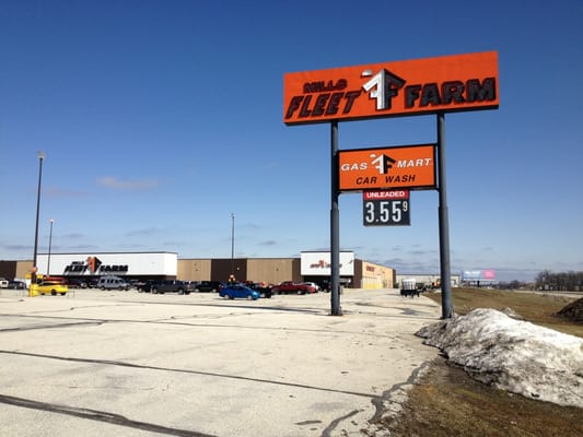 FLEET FARM - Updated October 2025 - 12 Reviews - 3110 Eastern Ave ...