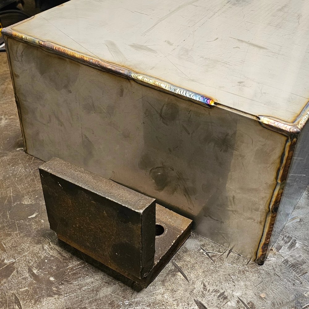 CARTESIAN ORIGINS - Updated August 2025 - 55 Photos - 8940 N Bradford ...