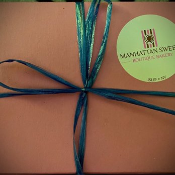 MANHATTAN SWEETS BOUTIQUE BAKERY - 155 Photos & 118 Reviews - 547 Main ...