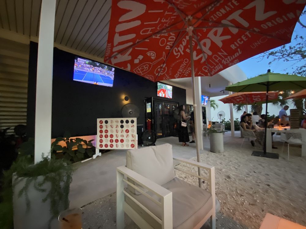 511 BAR & LOUNGE - Updated October 2024 - 49 Photos & 12 Reviews - 511 ...