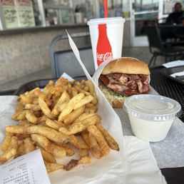 DAGLAS DRIVE IN - Updated January 2026 - 532 Photos & 874 Reviews ...