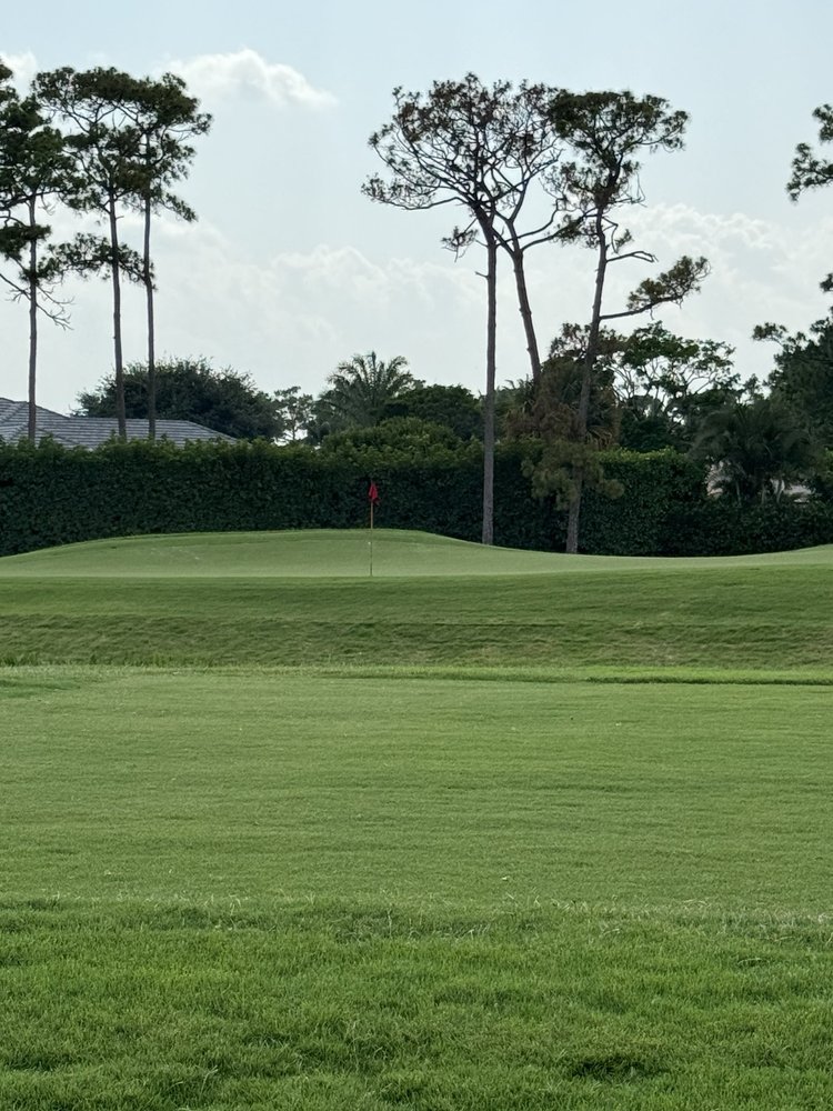 THE SEAGATE COUNTRY CLUB - Updated December 2024 - 3600 Hamlet Dr ...