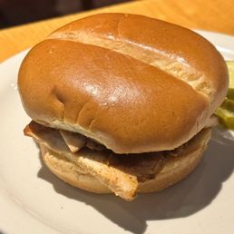 THE TIN PIG TAVERN - Updated October 2025 - 35 Photos & 28 Reviews ...