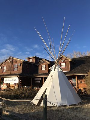 CUSTER BATTLEFIELD TRADING POST - Updated November 2024 - 68 Photos ...
