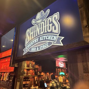 SHINDIGS COUNTRY KITCHEN BAR & STAGE - Updated April 2025 - 75 Photos ...