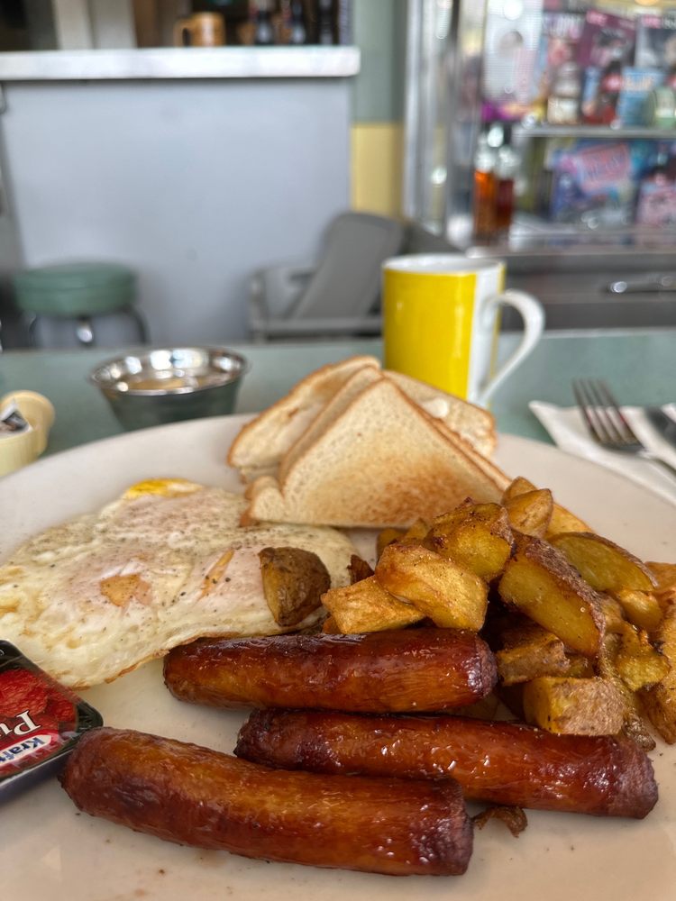 ROUTE 401 DINER - Updated January 2026 - 64 Photos & 75 Reviews - 2 ...