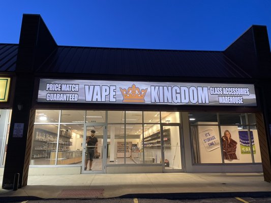 VAPE KINGDOM - Updated June 2024 - 5105 Mayfield Rd, Lyndhurst, Ohio ...