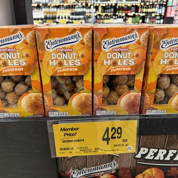 VONS - Updated December 2025 - 67 Photos & 102 Reviews - 522 N Orange ...