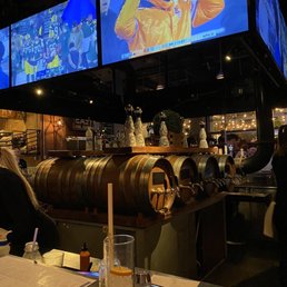 LOCAL PUBLIC EATERY LIBERTY VILLAGE - Updated May 2025 - 456 Photos ...