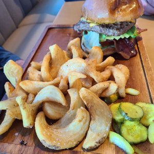 NEW SOUTH KITCHEN - 19 Photos - 100 CNN Center, Atlanta, Georgia ...