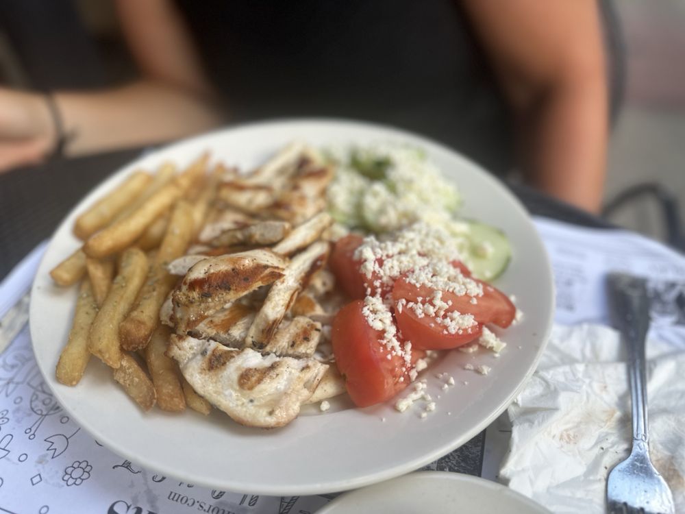 DAILY TREAT RESTAURANT - Updated October 2025 - 77 Photos & 137 Reviews ...