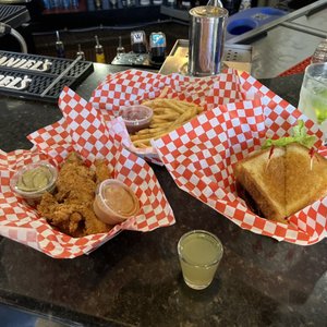 CLUCK CHICKEN - 56 Photos & 92 Reviews - 1384 S Broadway, Denver, CO - Yelp