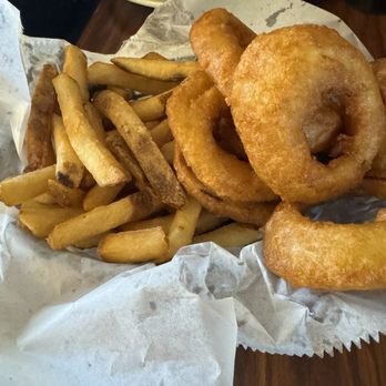 GROVERS BAR & GRILL - Updated December 2025 - 438 Photos & 469 Reviews ...