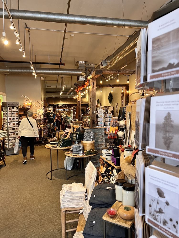 THE GATHERED EARTH GIFT SHOP - Updated December 2025 - 131 W Washington ...