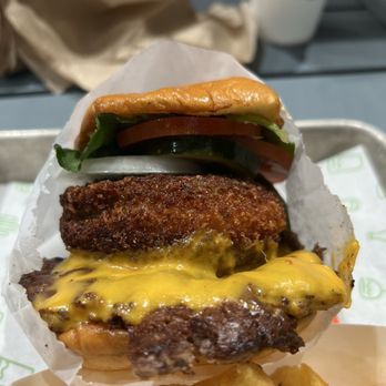SHAKE SHACK PASADENA - Updated September 2025 - 553 Photos & 431 ...