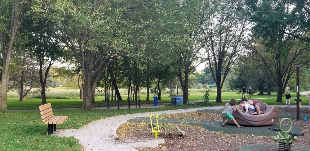 LAKE NOKOMIS TRIANGLE PARK - Updated July 2025 - 11 Photos - 4955 W ...