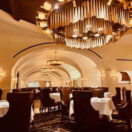 DELMONICO STEAKHOUSE - Updated May 2025 - 4265 Photos & 2367 Reviews ...