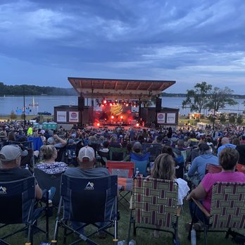 DEVON LAKESHORE AMPHITHEATER - Updated November 2025 - 16 Photos - 2686 ...