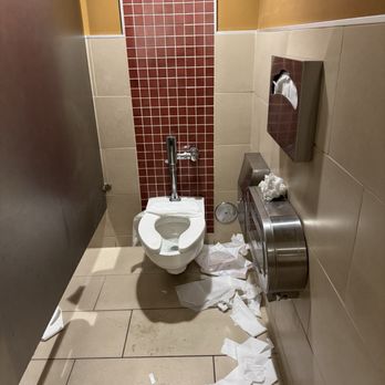 AMC OAKBROOK CENTER 12 - Updated December 2025 - 165 Photos & 142 ...