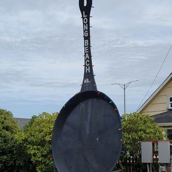 WORLD’S LARGEST FRYING PAN - Updated September 2025 - 408 Pacific Ave S ...