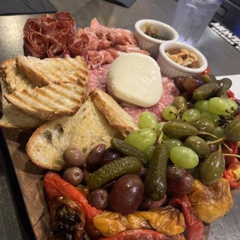 PINO WINE BAR BISTRO - Updated December 2024 - 25 Photos & 21 Reviews ...