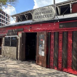 IRON WORKS BARBECUE - Updated October 2025 - 911 Photos & 1330 Reviews ...