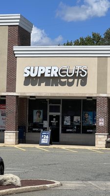 SUPERCUTS - Updated October 2025 - 19 Photos & 29 Reviews - 775 Route 1 ...