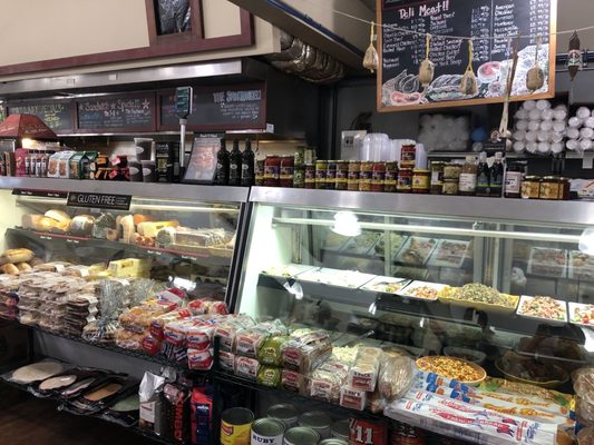 REDDING RIDGE MARKET - 16 Photos & 23 Reviews - Grocery - 119 Black ...