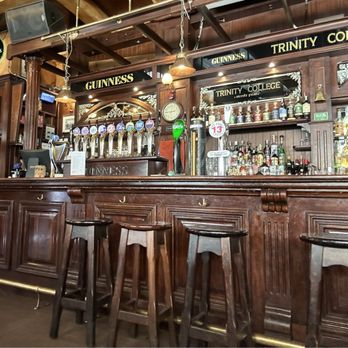 TRINITY COLLEGE PUB - Updated July 2025 - 145 Photos & 41 Reviews - Via ...