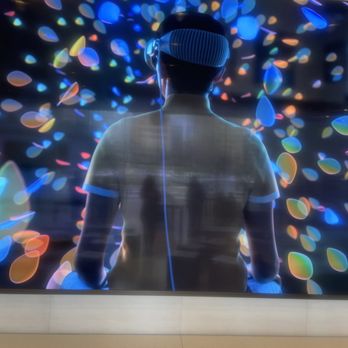 APPLE LENOX SQUARE - Updated December 2025 - 89 Photos & 312 Reviews ...