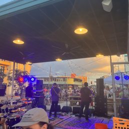 HIGHBALL LANES - Updated July 2025 - 117 Photos & 31 Reviews - 3019 N ...