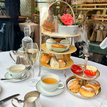 THE IVY ON THE SQUARE EDINBURGH - Updated August 2024 - 113 Photos & 49 ...