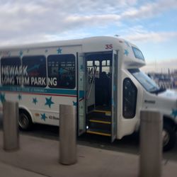 NEWARK AIRPORT LONG TERM PARKING - 48 Photos & 493 Reviews - 422 ...