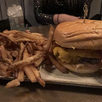 STANDARD REC - Updated November 2024 - 141 Photos & 77 Reviews - 49 E ...