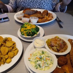 SOUL FISH CAFE - 306 Photos & 275 Reviews - 4720 Poplar Ave, Memphis ...
